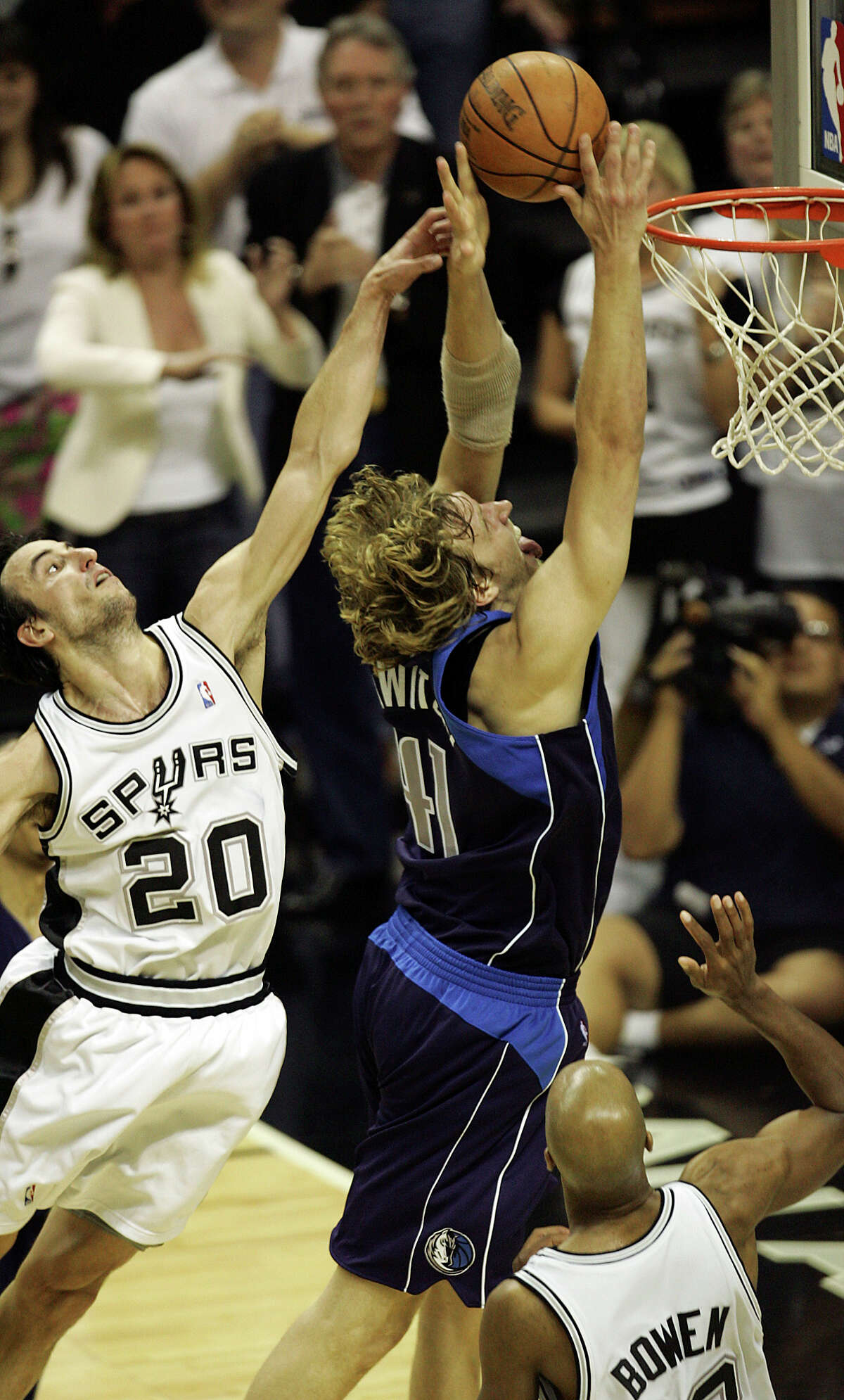 Spurs Archives: Reign comes undone in 2006 playoffs
