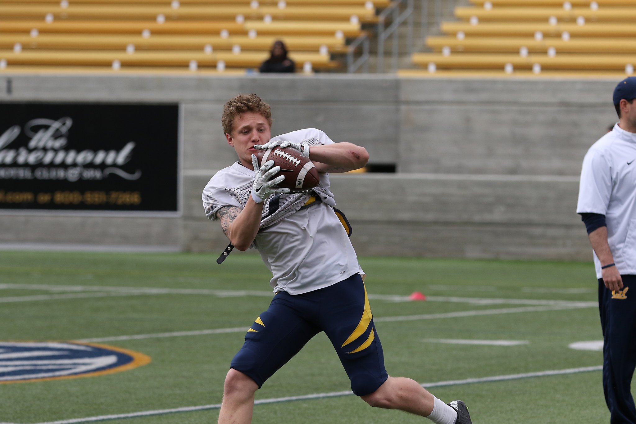 Cal WR Vic Wharton balances football, fatherhood