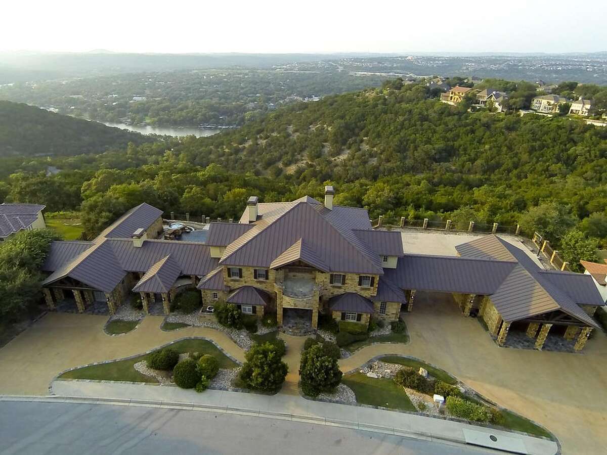 MLB icon Jeff Kent lists Austin mansion with Schlitterbahn-designed ...