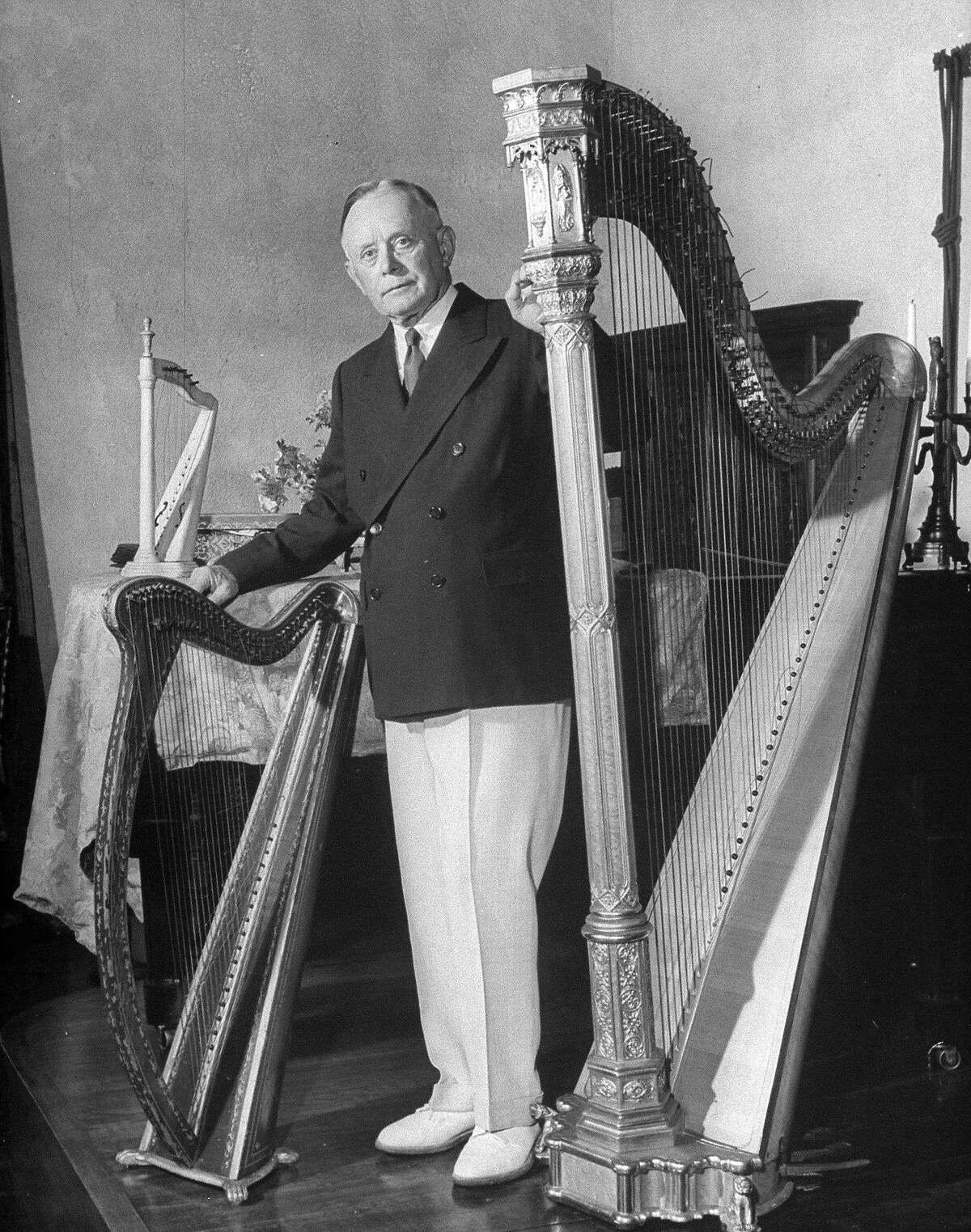 Wealth on the Peninsula: A 1947 LIFE photo essay