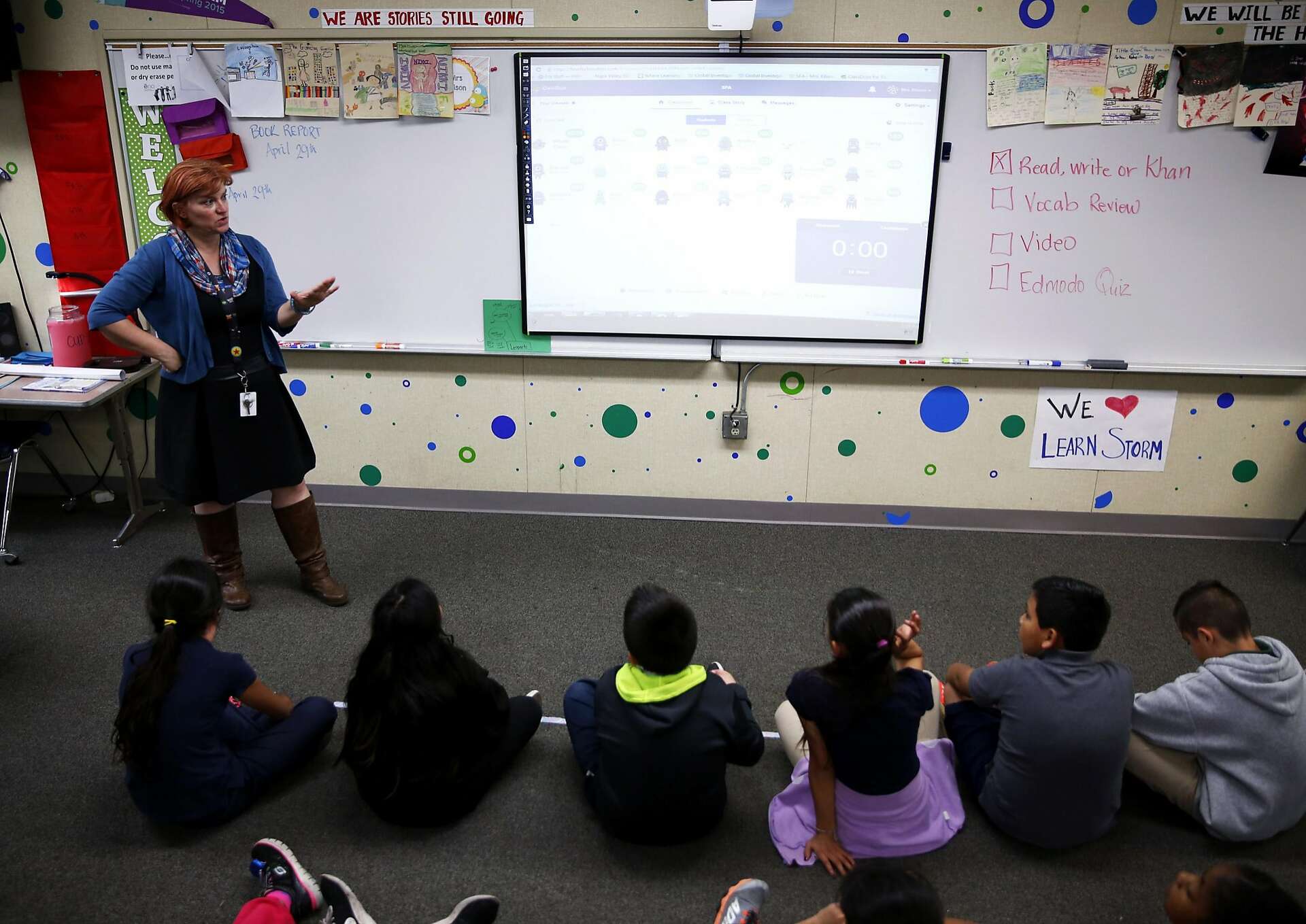 ClassDojo gives a high-tech twist on the teacher’s classic gold star