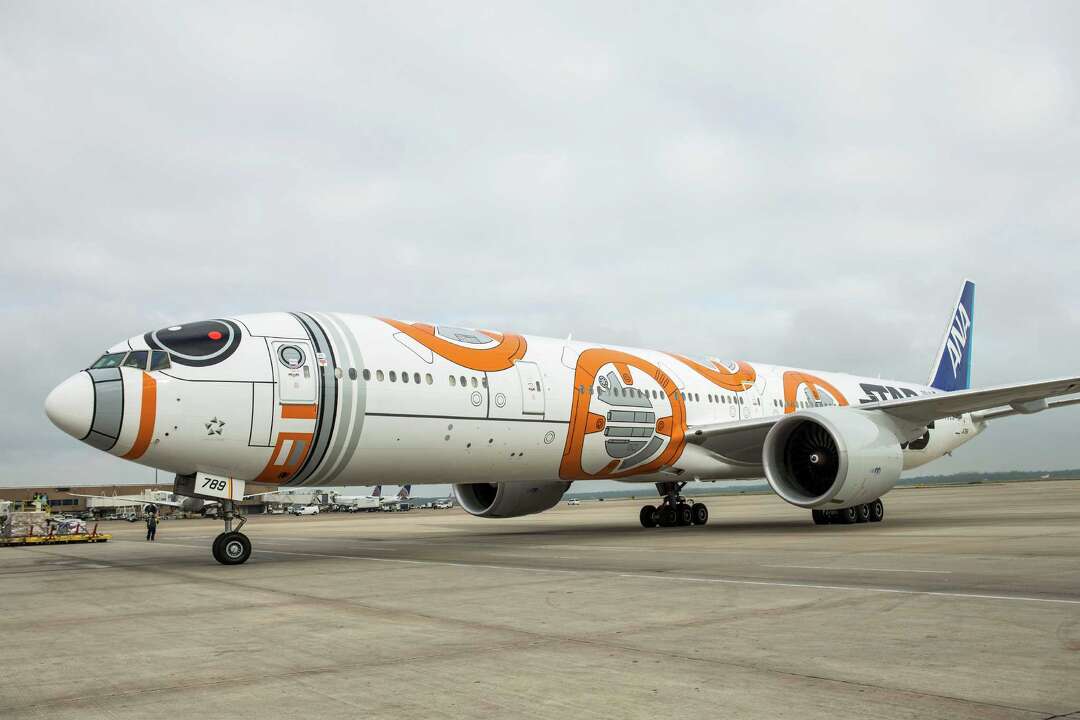 'Star Wars' plane lands in Houston