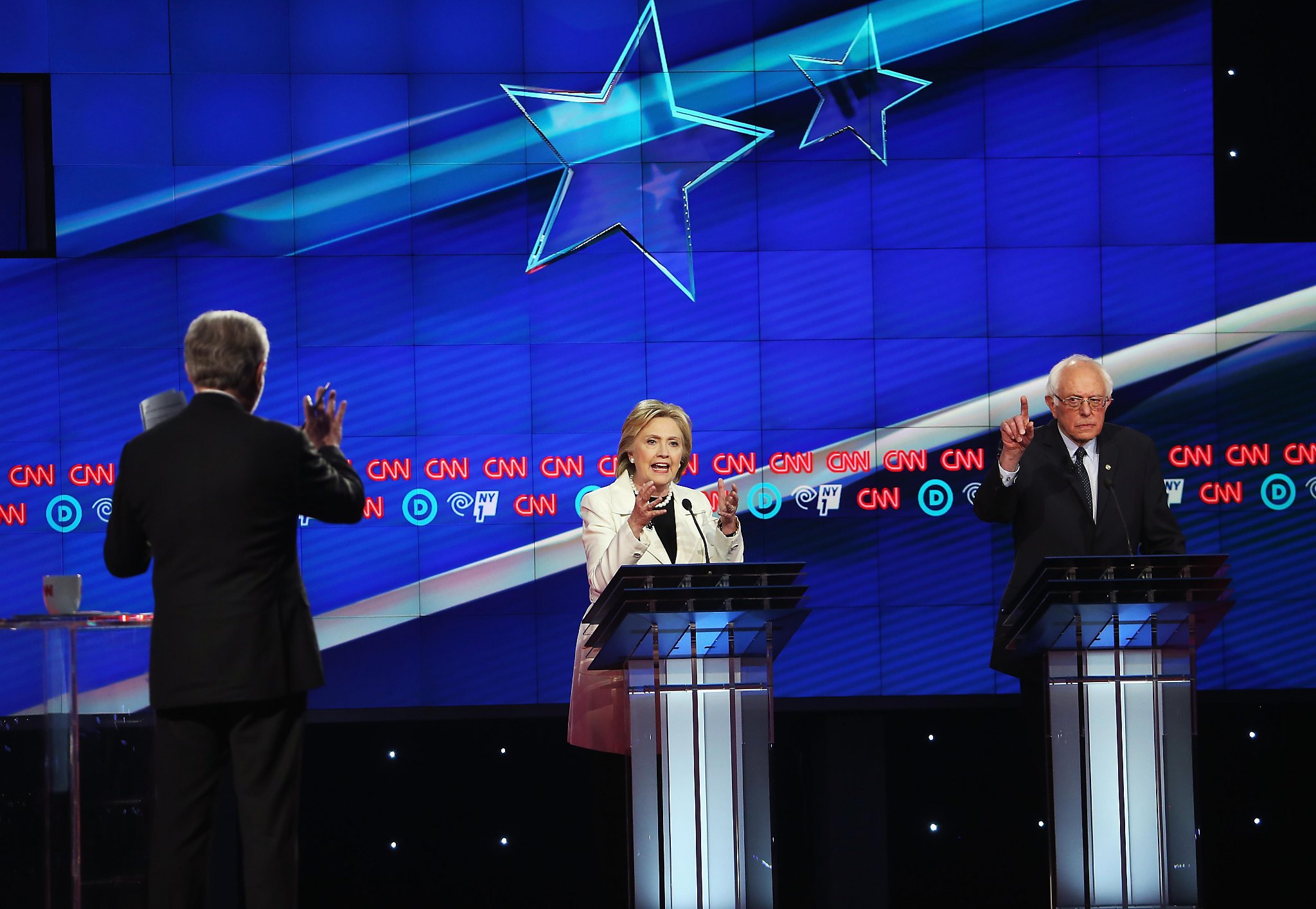 Differences stand out in Sanders-Clinton debate in Brooklyn