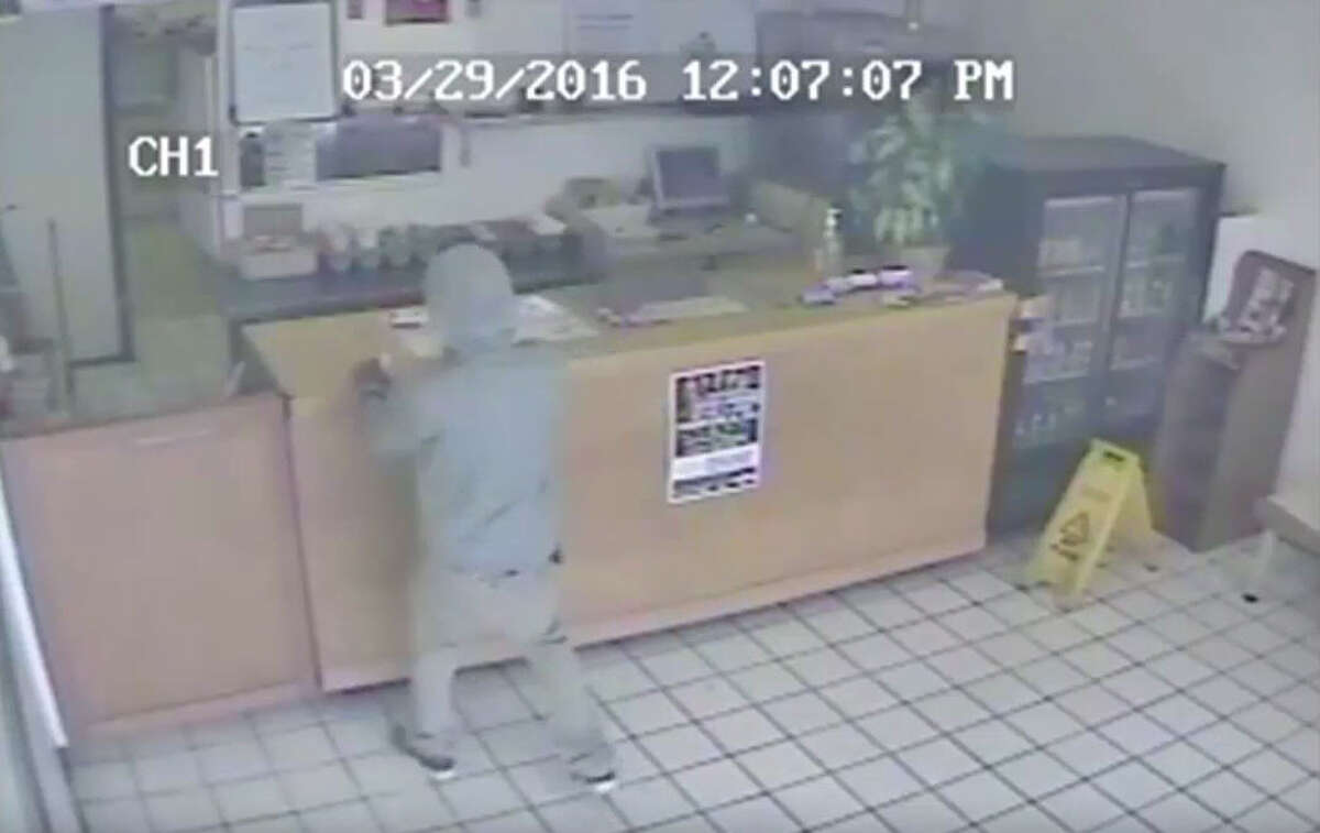 Suspect sought in deadly robbery spree that left Wahoo's Fish N Wings ...