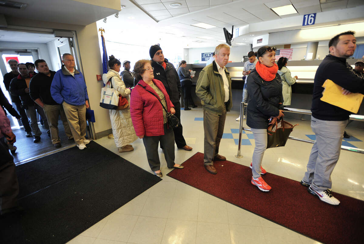 Wait times at CT DMV down 44 percent in the last year