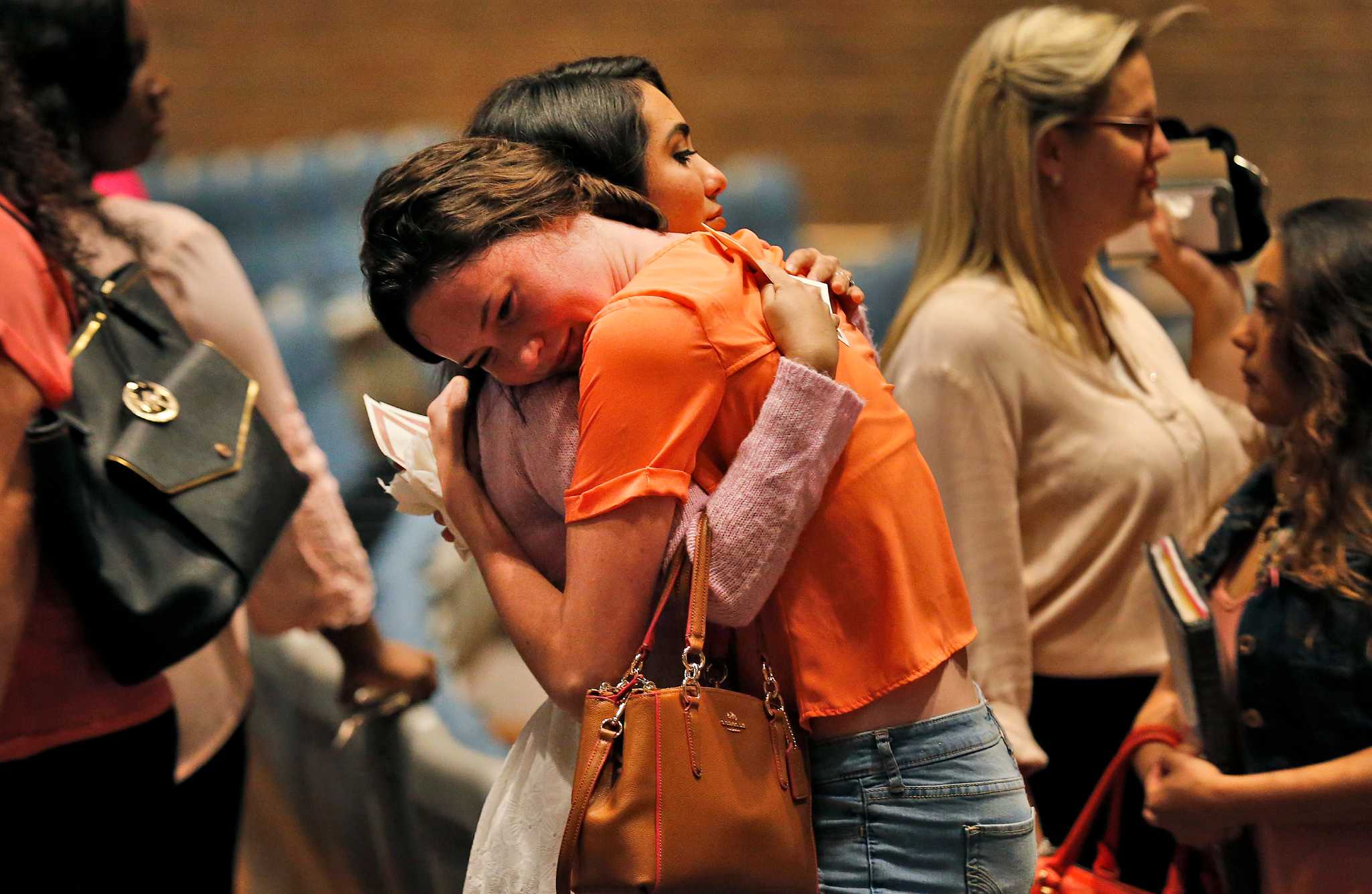 Memorial service in honor of Emilee Diane Hurst at Judson High School's ...