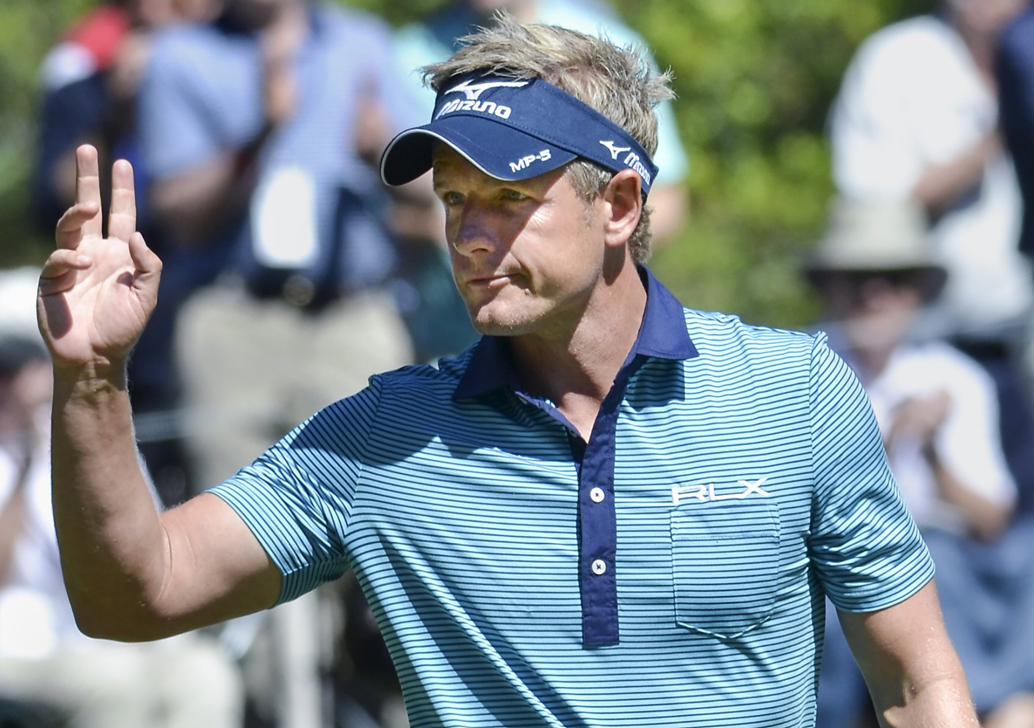 Luke Donald takes RBC Heritage lead as Day tumbles