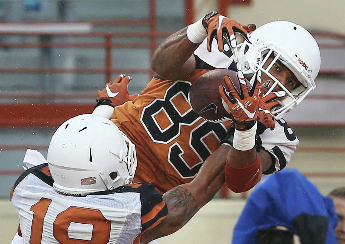 Video shows UT WR Collin Johnson has some crazy athletic skills
