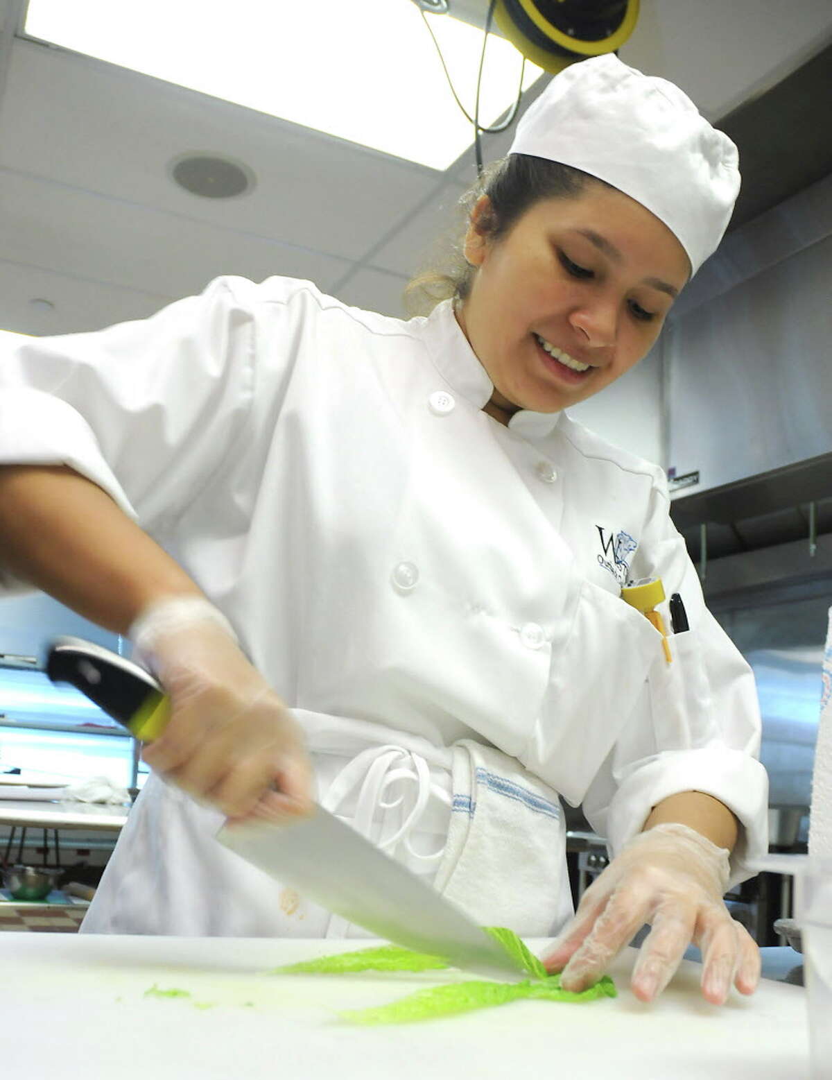 High school chefs re-imagine school lunch