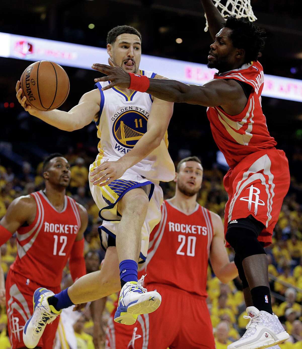 Rockets crumble late, go down 2-0 vs. Warriors