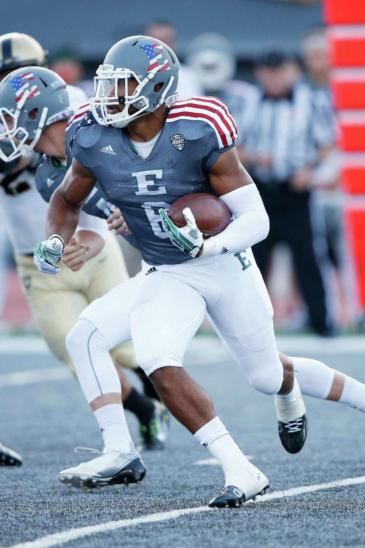 Eastern Michigan RB Darius Jackson visits Texans on Tuesday