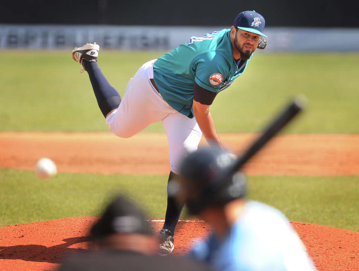 Former Met Chavez hoping to catch on with big league club