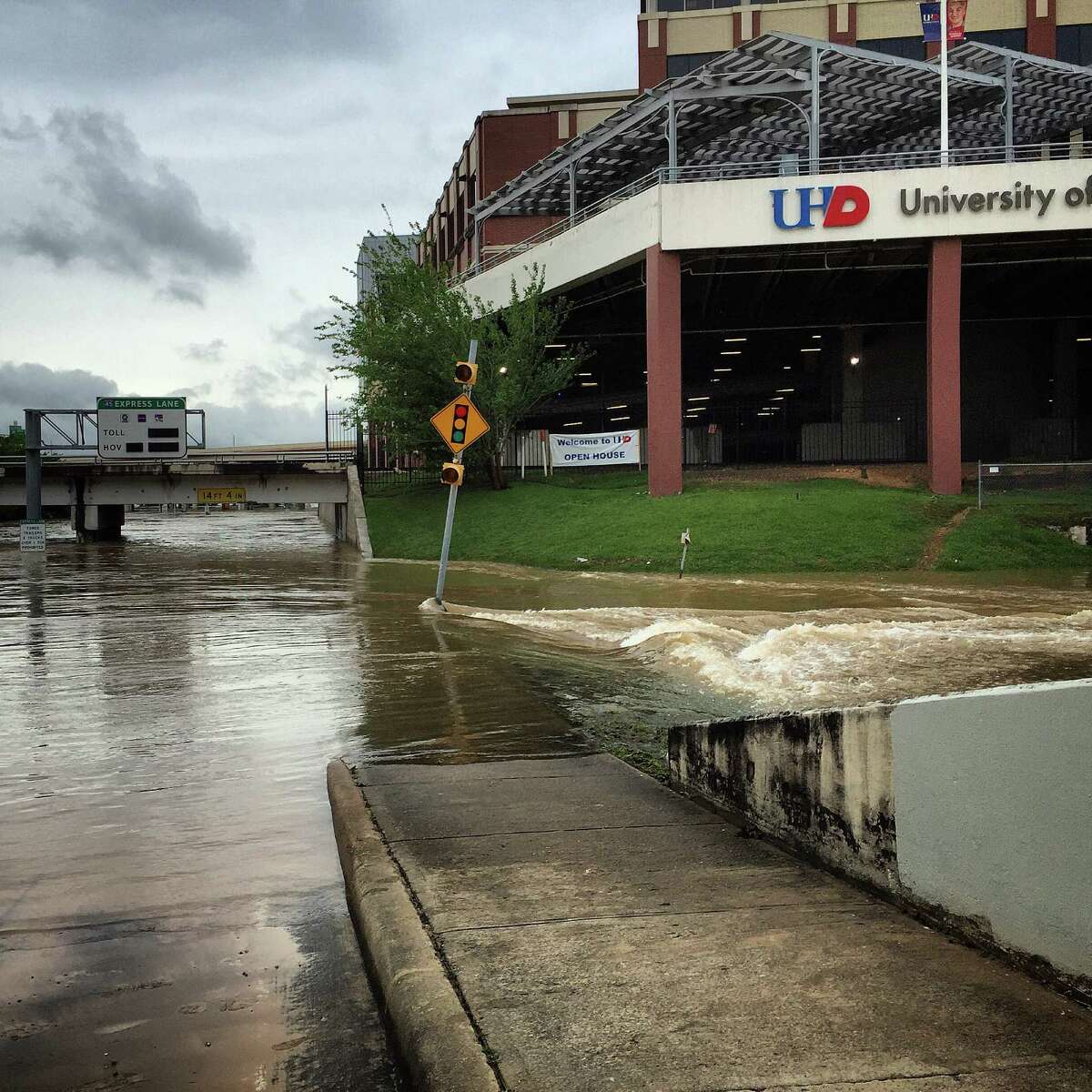 Photographer Andy Hemingway's captures Houston's flooded, abandoned ...