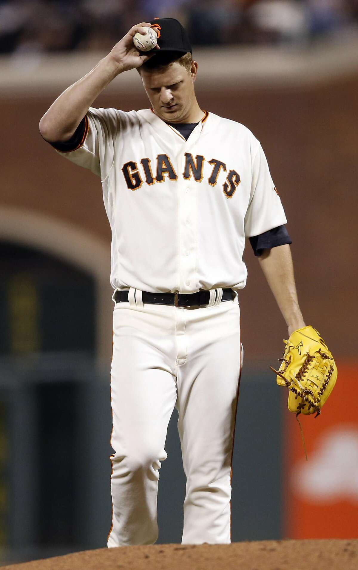 Punchless Giants, Matt Cain doomed by another rough 5th inning