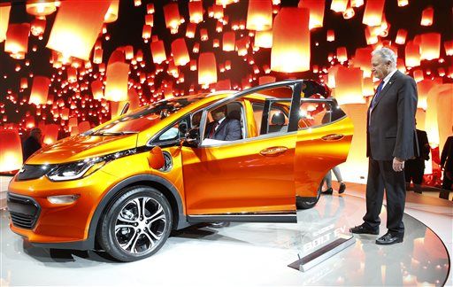 North American International Auto Show opens to public
