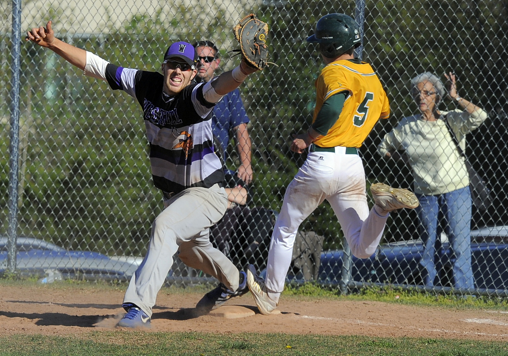 Westhill baseball leads off with win over Trinity Catholic