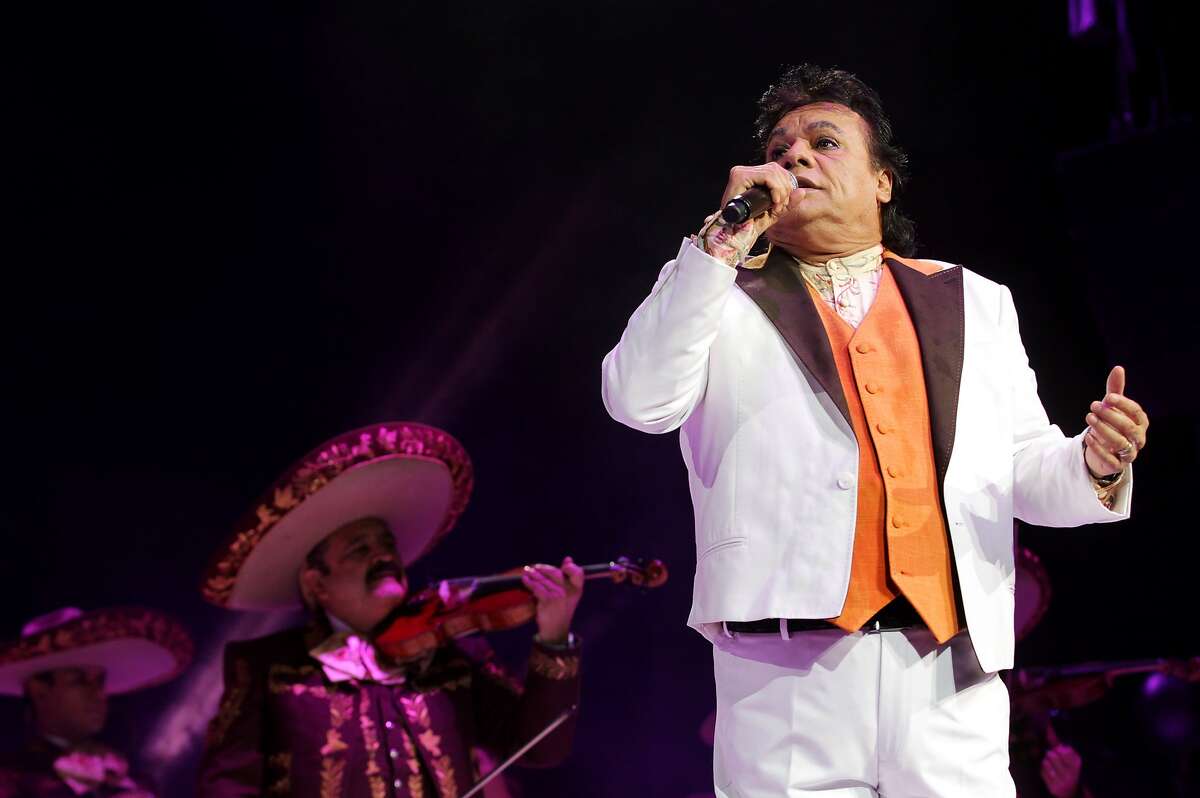Legendary Latin singer Juan Gabriel dead