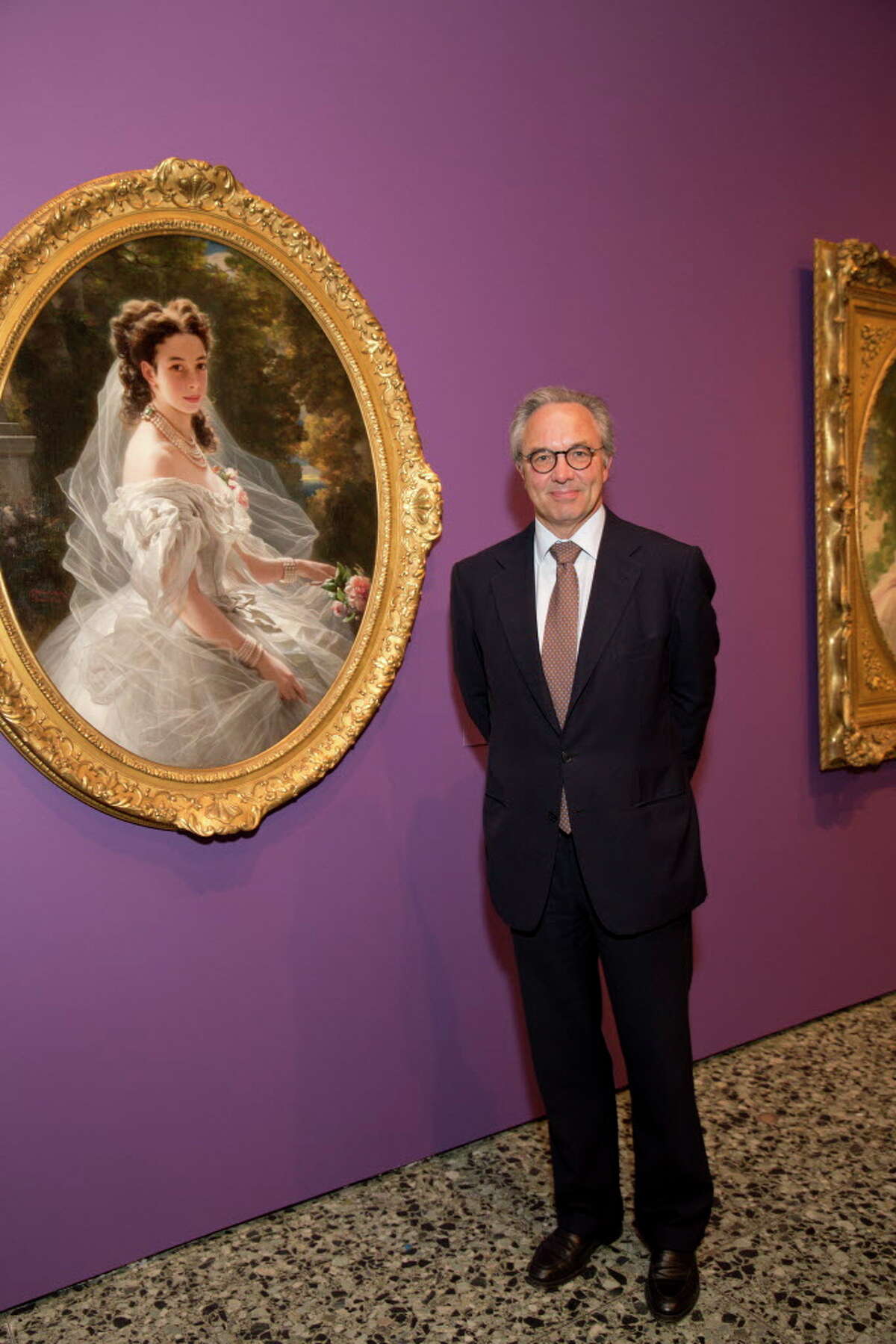 MFAH pairs royal portraits and haute couture