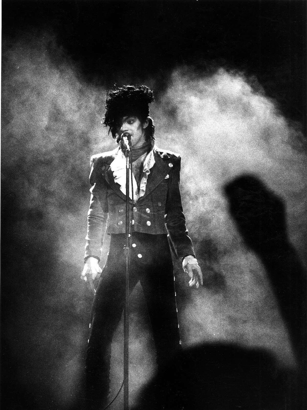 Chronicle review: Prince’s ‘electrifying’ 1981 San Francisco debut