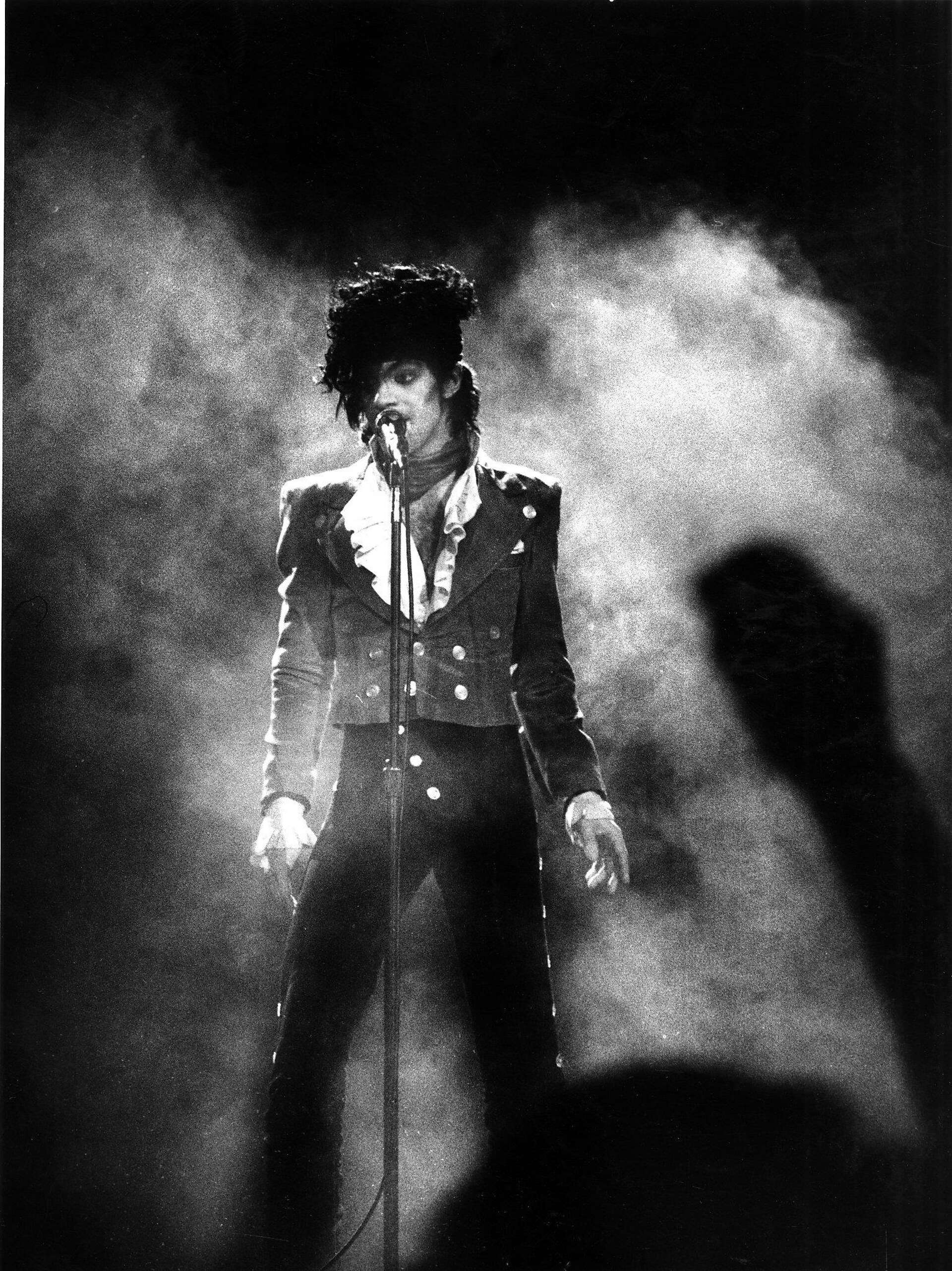 Chronicle review: Prince’s ‘electrifying’ 1981 San Francisco debut