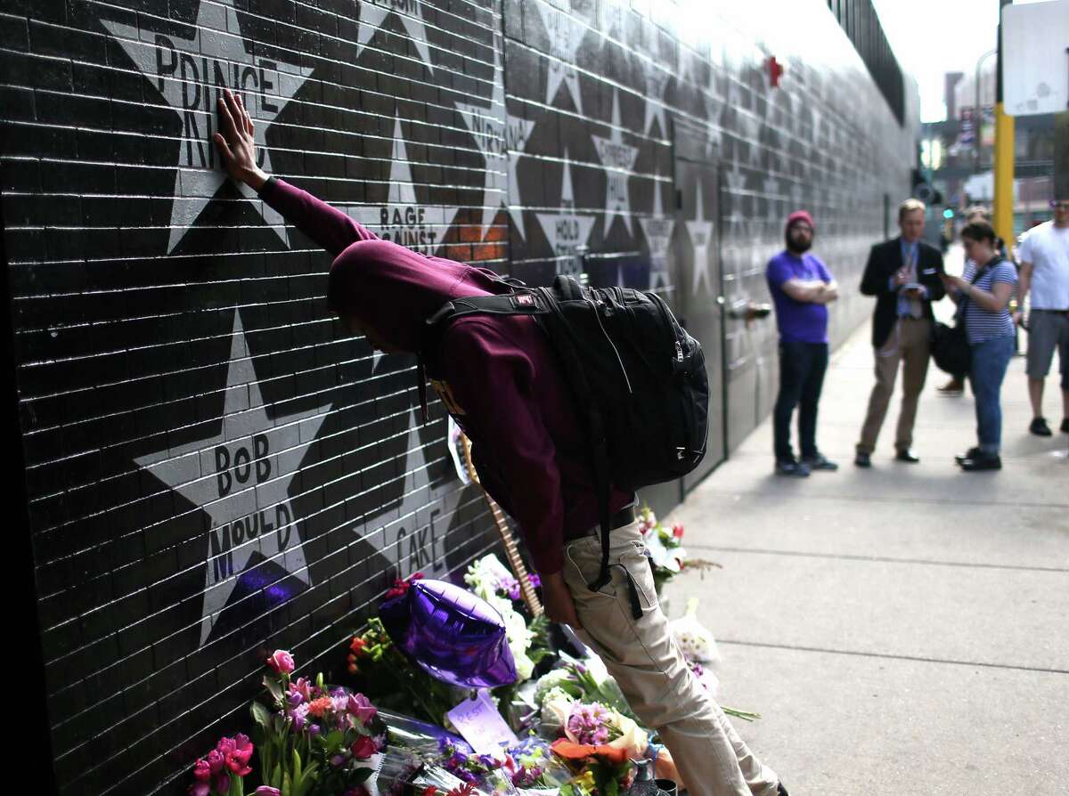 Fans recall when Prince came to play