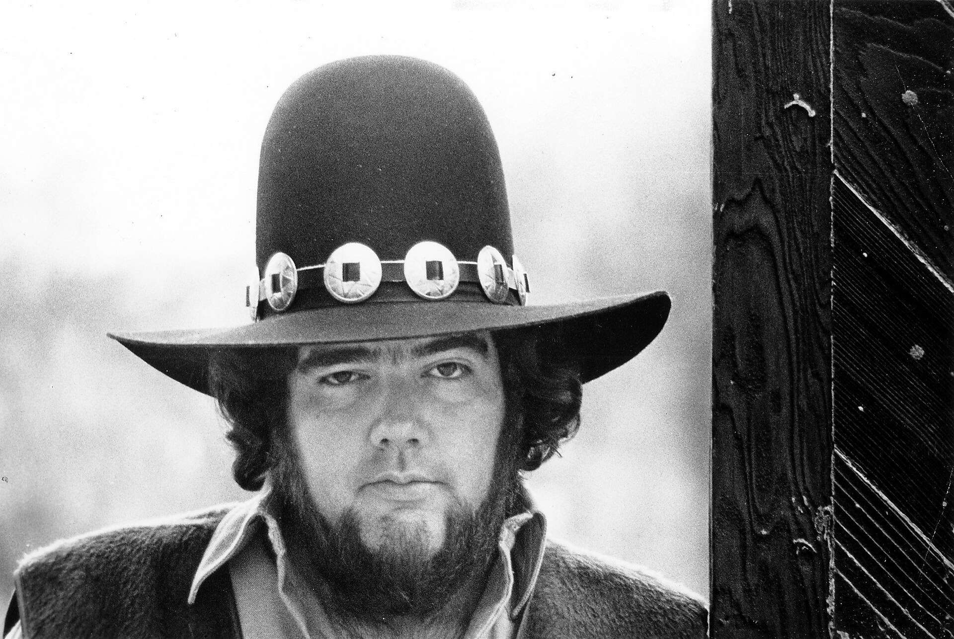 Lonnie Mack, singer and guitarist who pioneered blues rock, dies