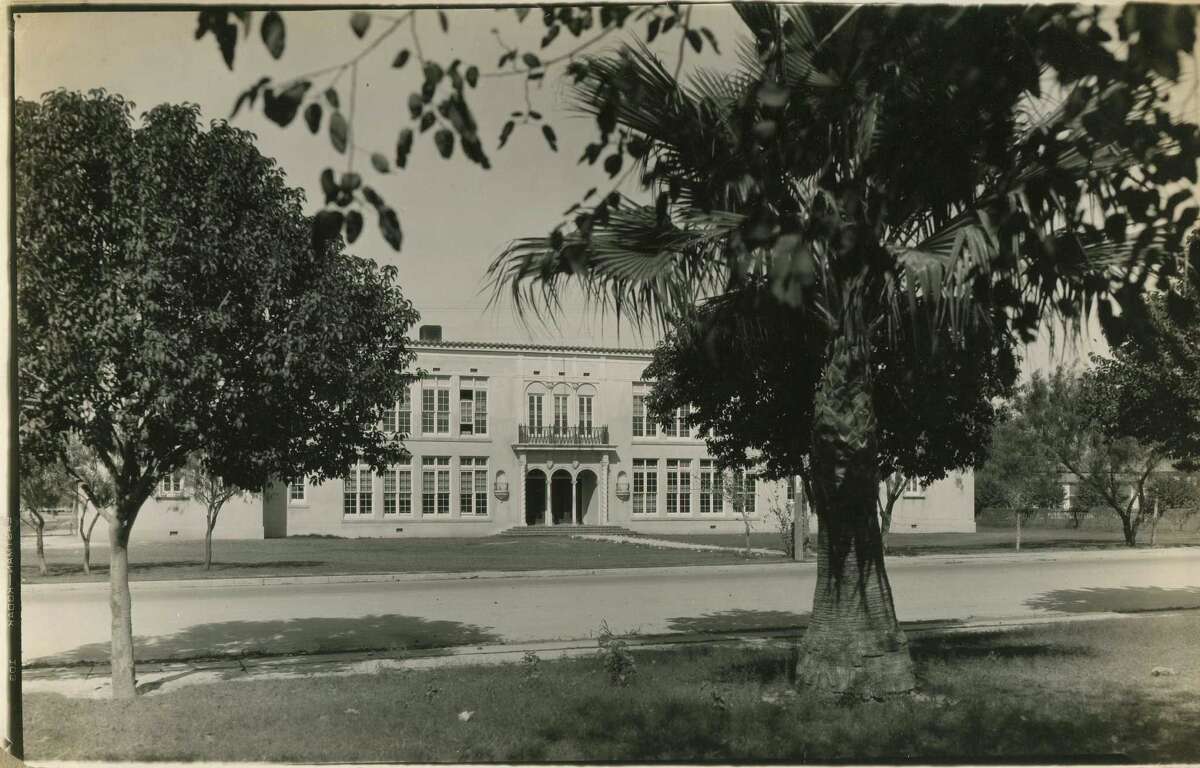 How a quack doctor exploited the Texas-Mexico border and became a ...