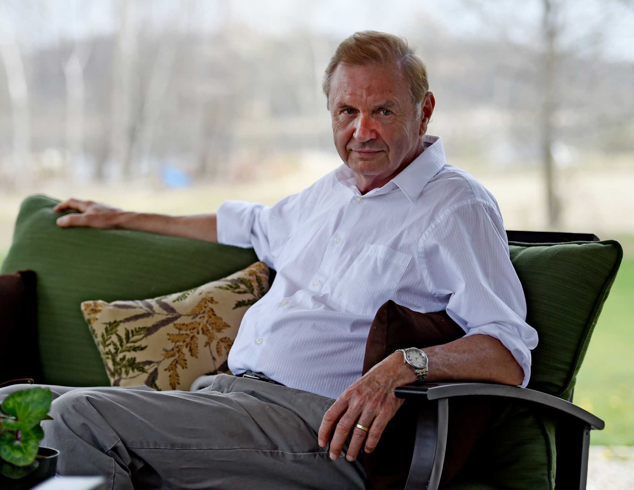 Former KGB agent turned American dishes on Russian spies