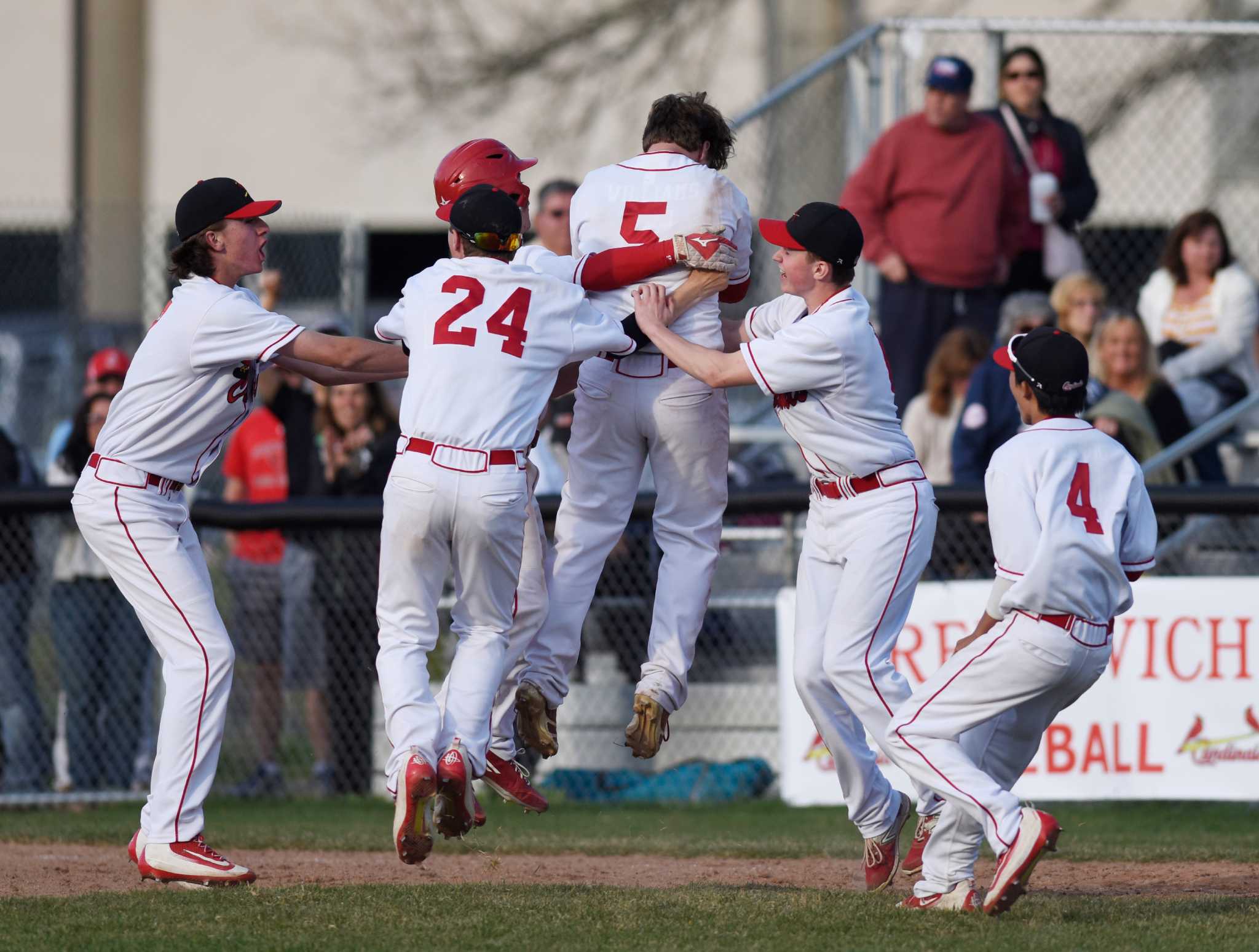 Greenwich baseball team tops Trumbull in walk-off fashion