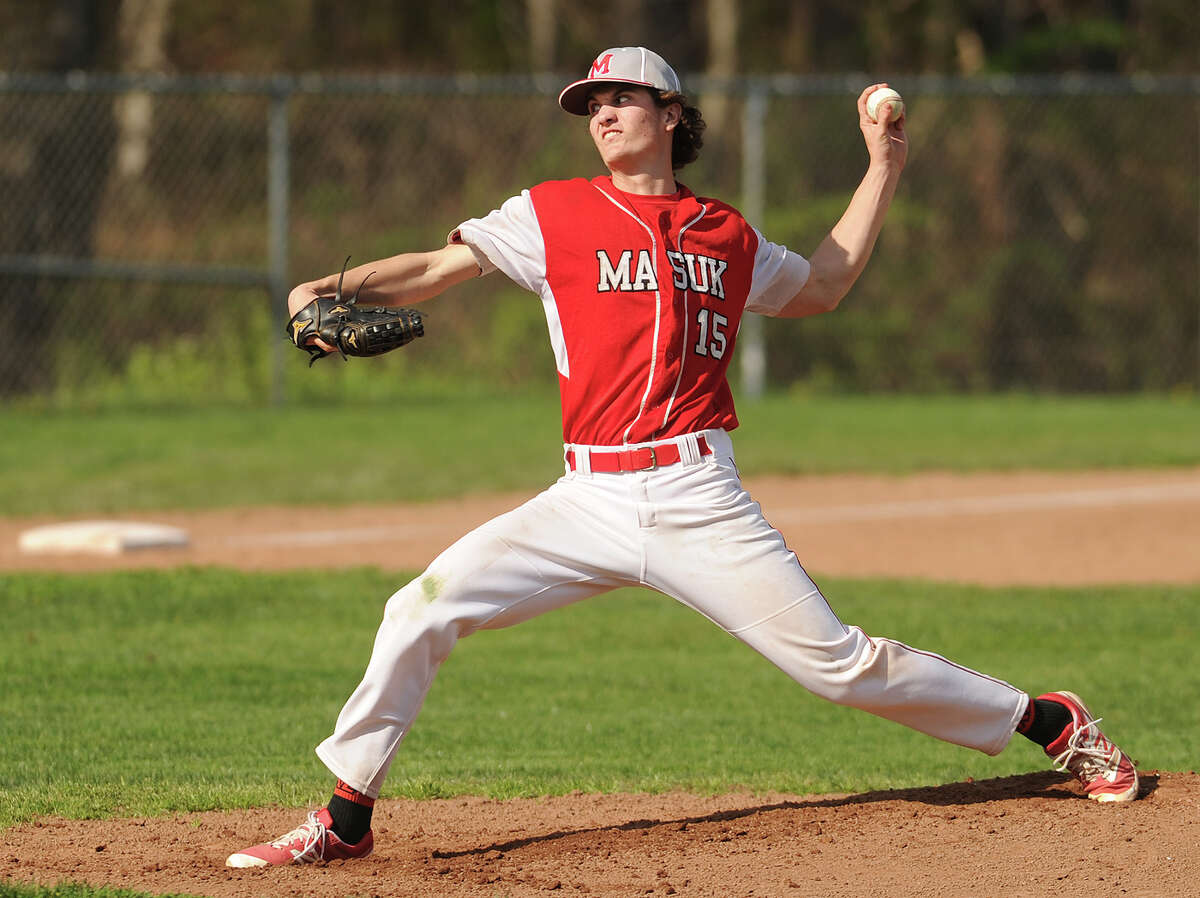Masuk rolls past Barlow baseball