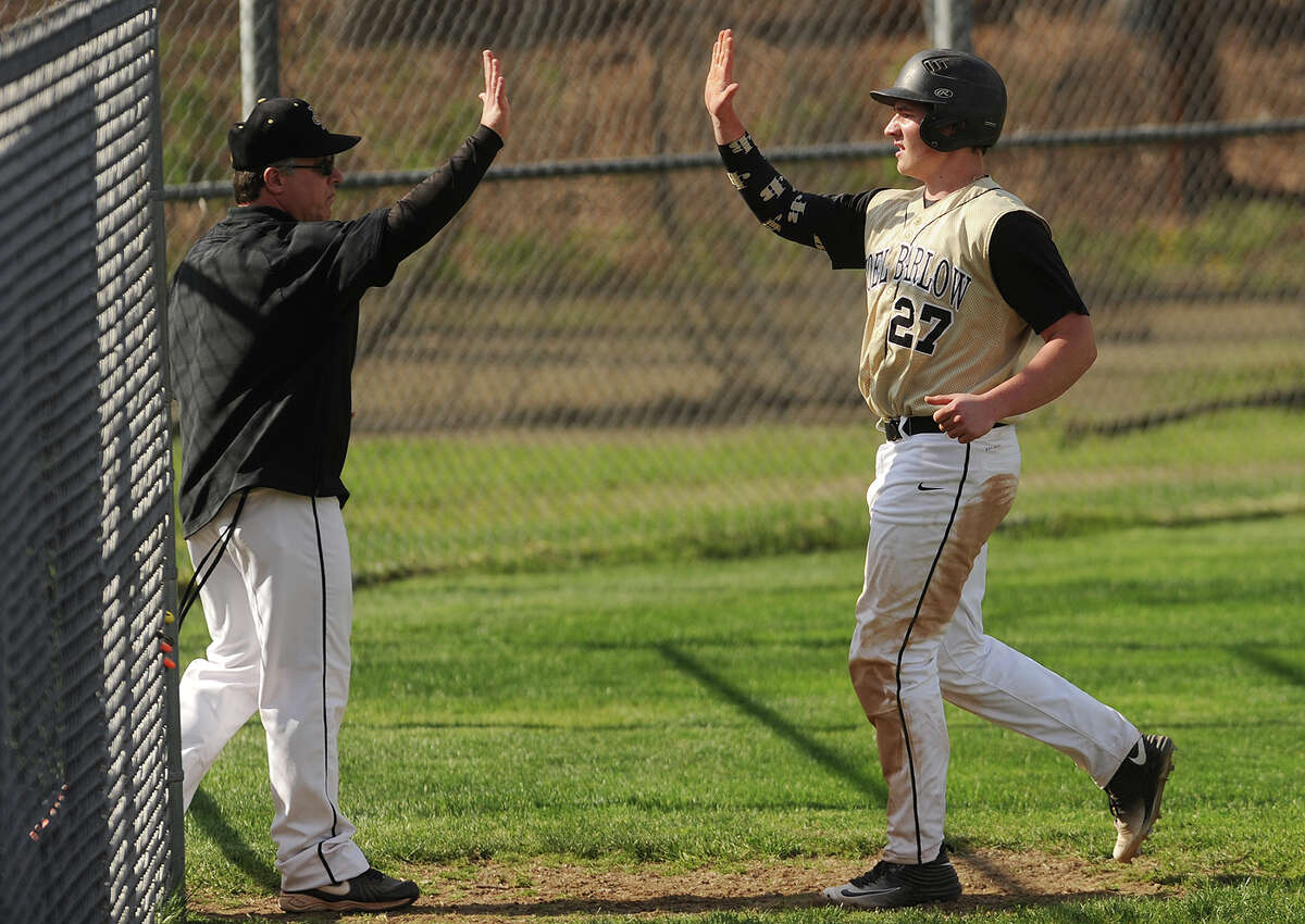 Masuk rolls past Barlow baseball
