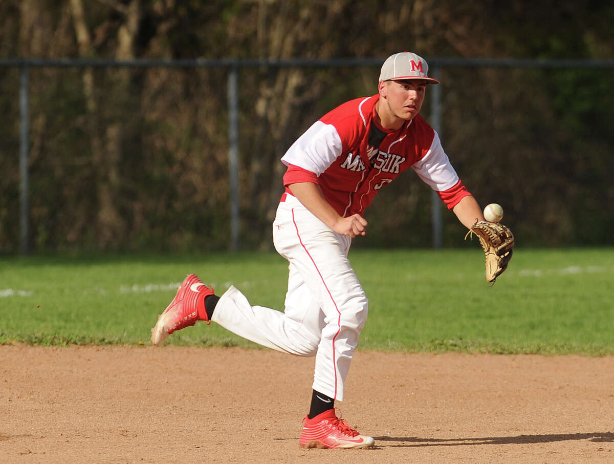 Masuk rolls past Barlow baseball