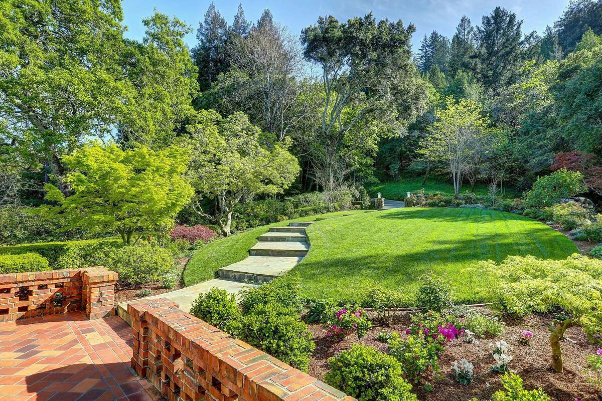 Palatial dimensions and lavish appointments define Ross estate