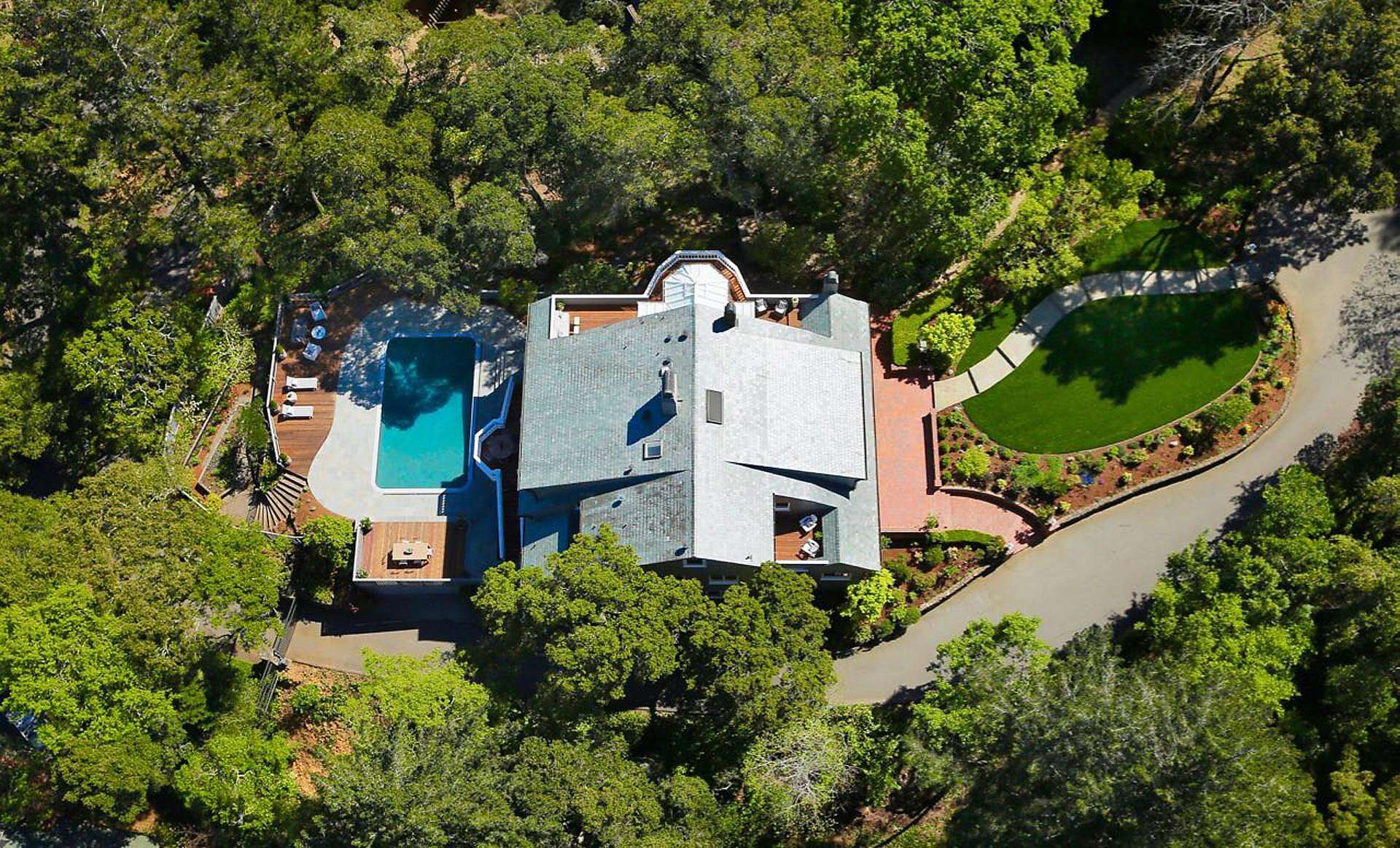 Palatial dimensions and lavish appointments define Ross estate