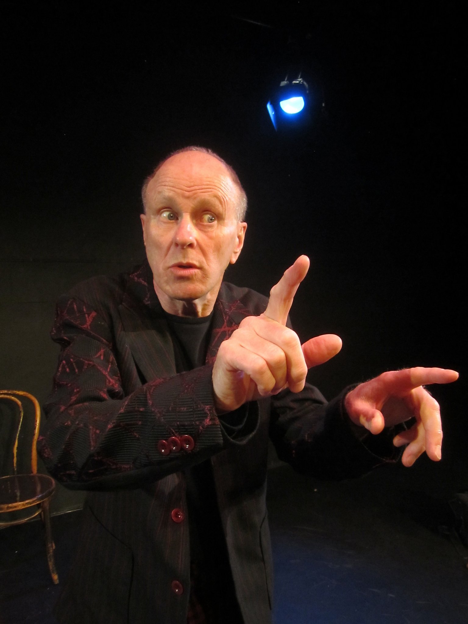 Geoff Hoyle walks in ‘Lear’s Shadow’ at the Marsh