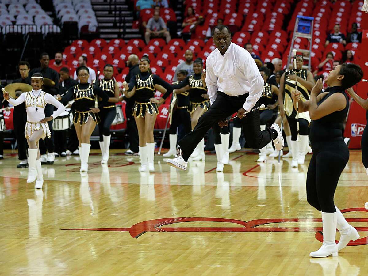 Get to know Rockets commentator and NBA legend Calvin Murphy