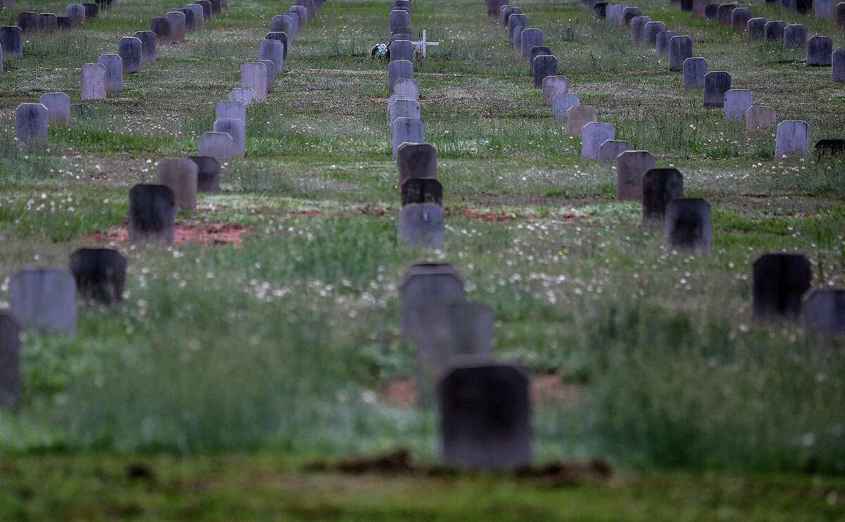 Oldest man on death row buried in TDCJ cemetery