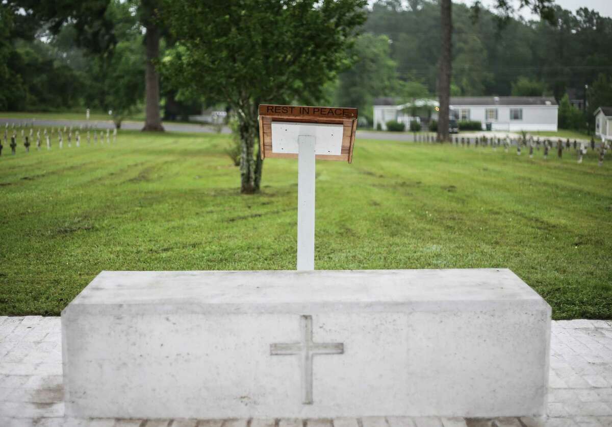 Oldest man on death row buried in TDCJ cemetery