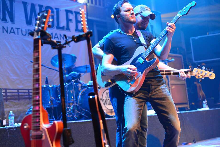 Photos: Country singer Jon Wolfe draws ‘college night’ crowd to Cowboys ...