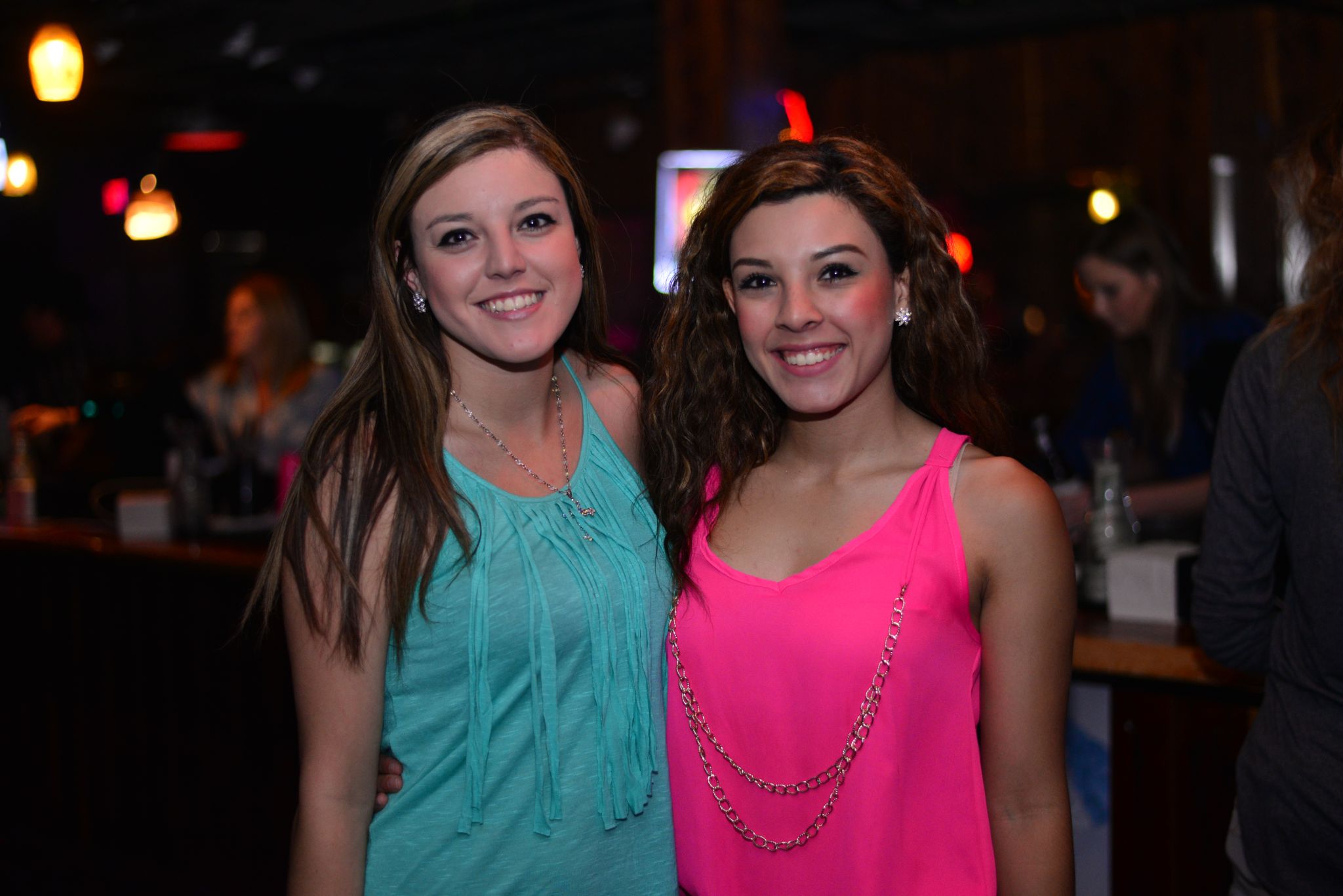 Photos: Country singer Jon Wolfe draws ‘college night’ crowd to Cowboys ...