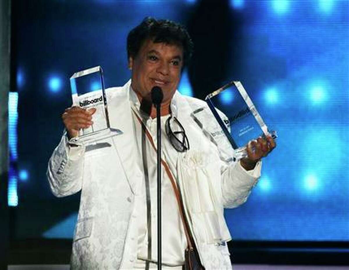 Legendary Latin singer Juan Gabriel dead