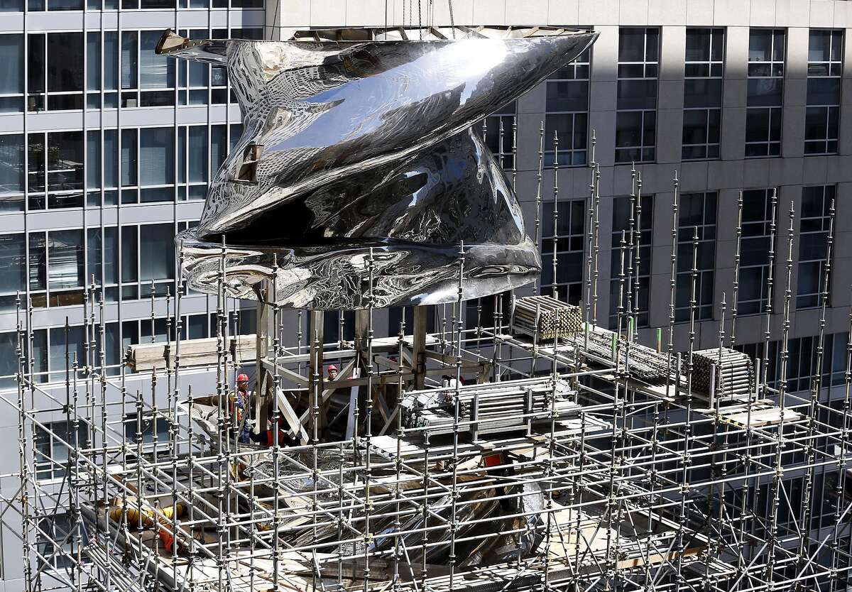 92-foot ‘Venus,’ tallest sculpture in SF, raises its head