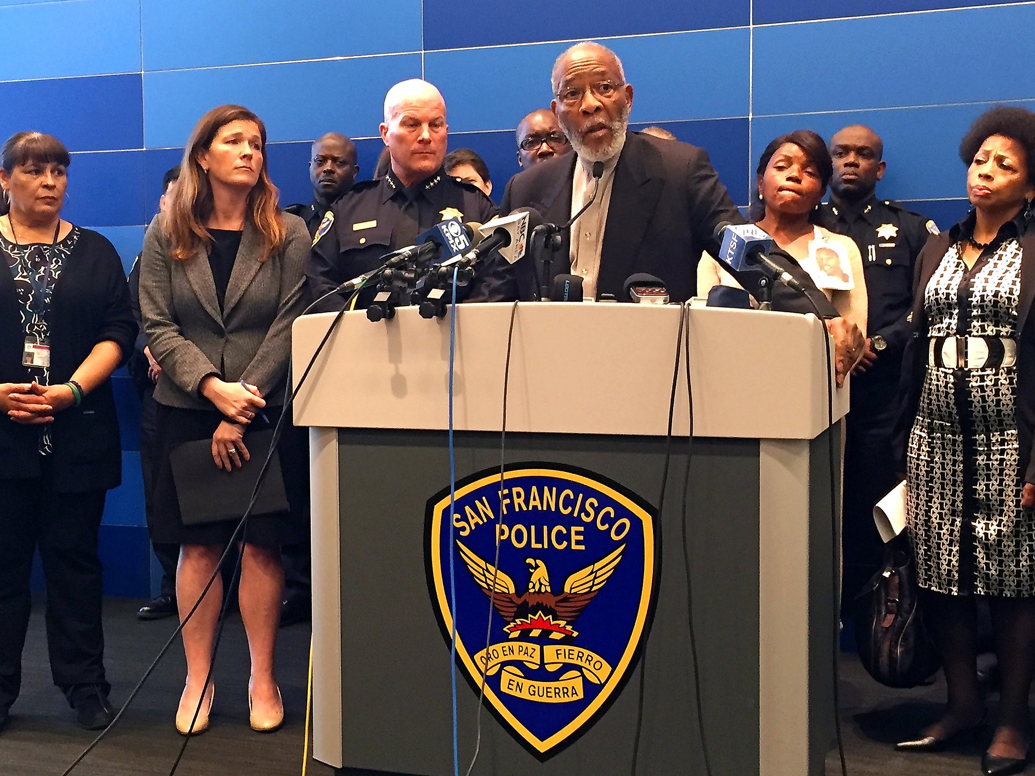 Under pressure over racist texts, SFPD releases transcripts