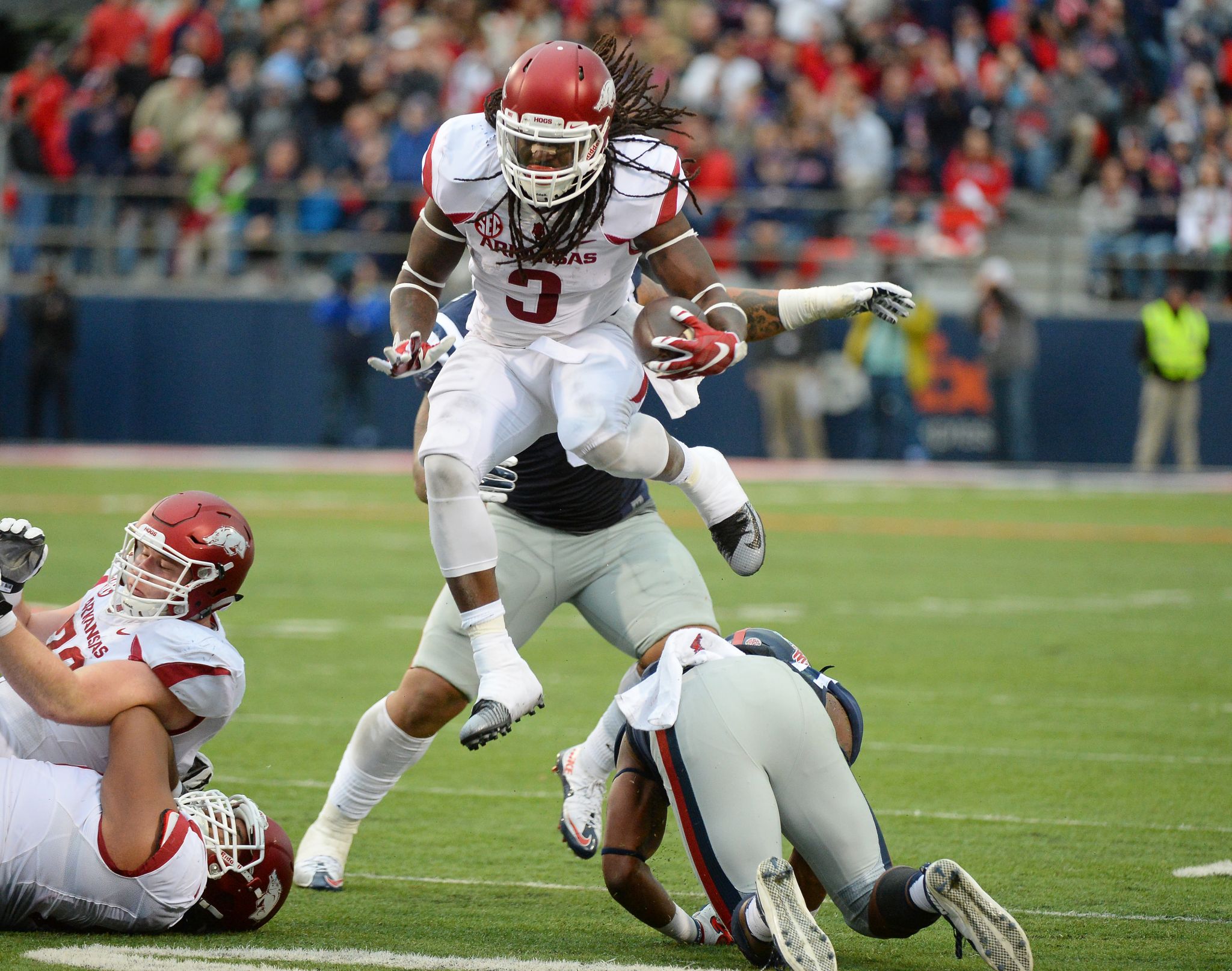 Seattle Seahawks select Arkansas RB Alex Collins, avid Irish dancer, in ...