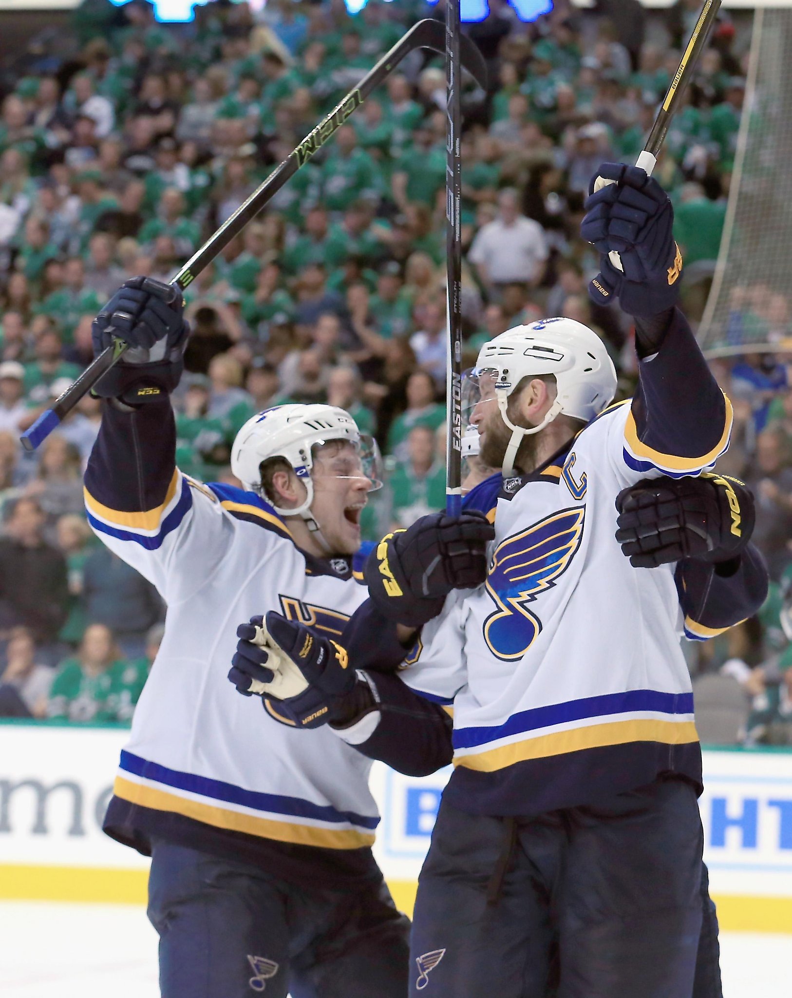 Blues draw even with Dallas on David Backes’ OT goal