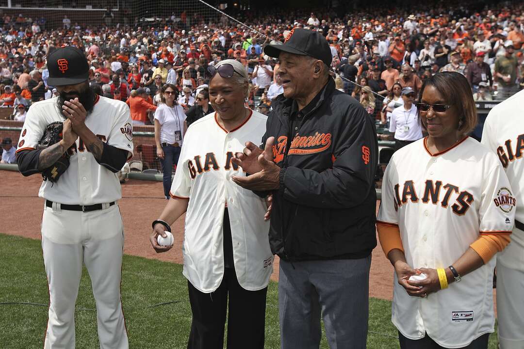 Willie Mays to be honored with cable car named for him