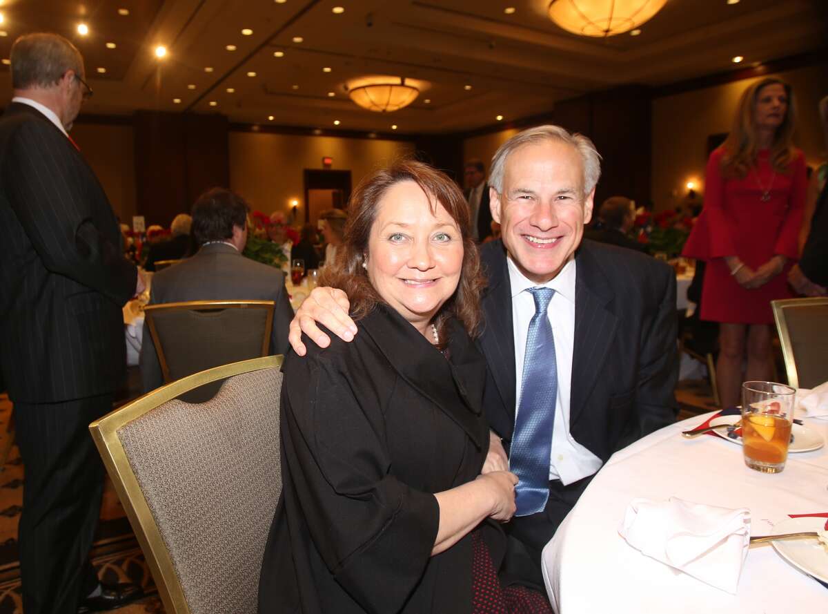 Gov. Abbott speaks at Brookwood's record-breaking lunch