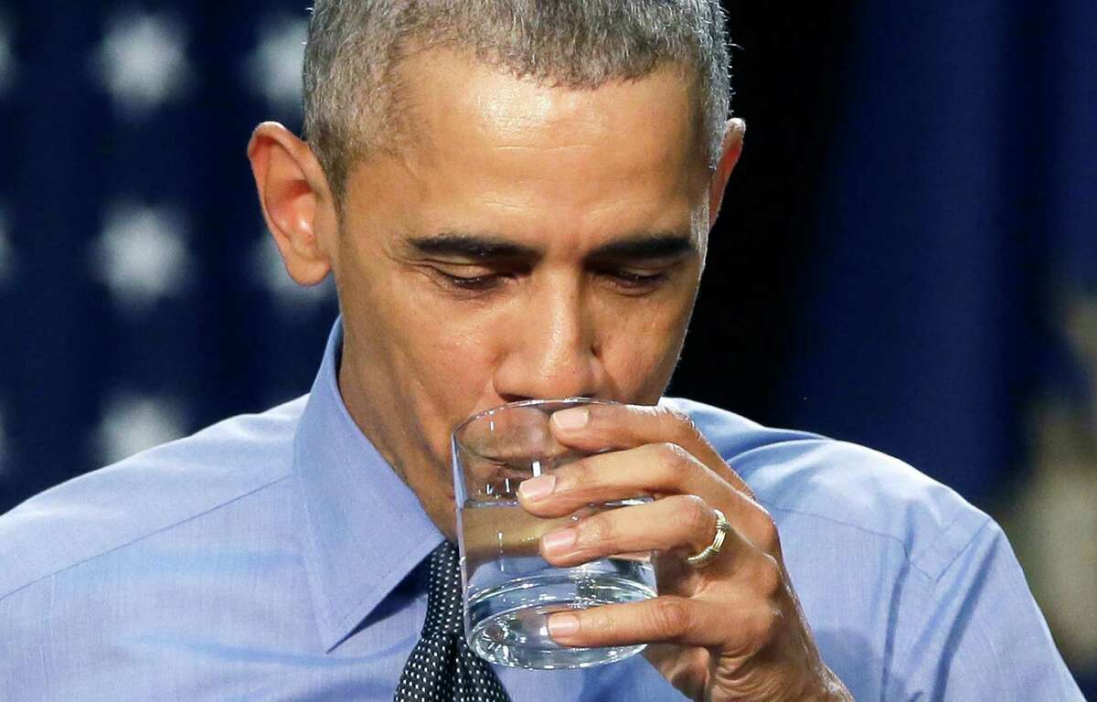 Obama vows to fix Flint's water