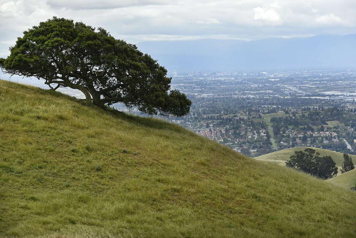1,249-acre park opens east of Fremont, offering sweeping views