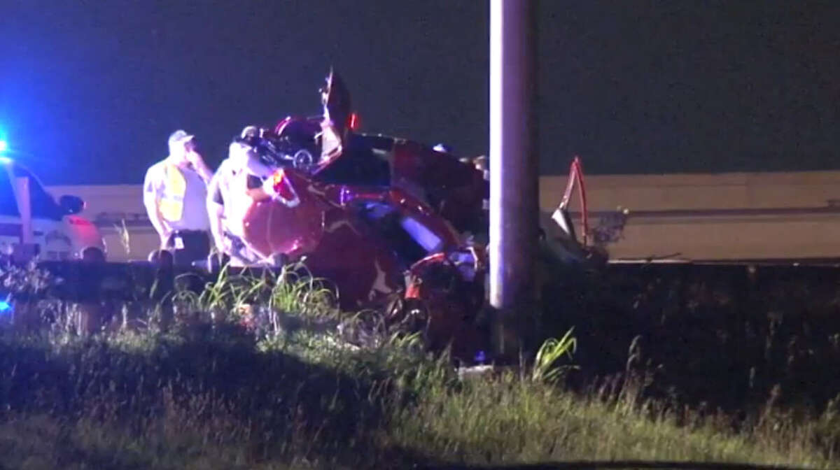 Deadly crash on Texas 288 stalls traffic
